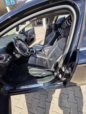 Black Ford Mondeo 2011 in Vilnius, with an engine capacity of 2.18 L and mileage of 301 thousand km for 4000 €, photo 13 on AUTOMOTO.COM.LV