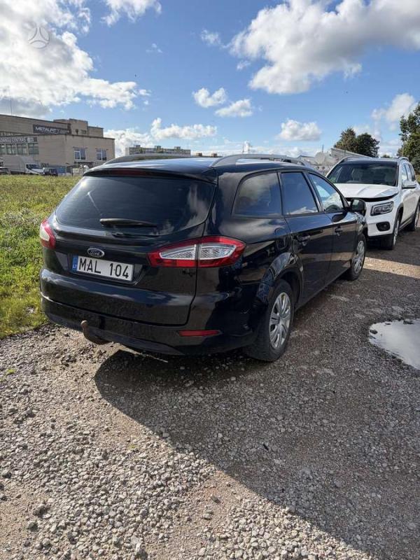 Melns Ford Mondeo 2011 Klaipėda, ar dzinēja tilpumu 2.00 L un nobraukumu 320 tūkst. km par 950 €, foto 4 vietnē AUTOMOTO.COM.LV