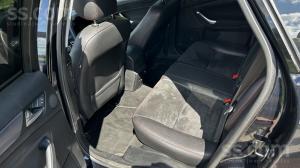 Black Ford Mondeo 2011 in Tukums, with an engine capacity of 2.20 L and mileage of 370 thousand km for 3999 €, photo 8 on AUTOMOTO.COM.LV