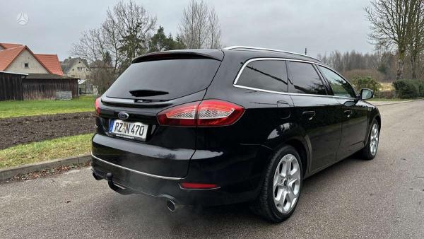 Melns Ford Mondeo 2012 Raseiniai, ar dzinēja tilpumu 2.20 L un nobraukumu 328 tūkst. km par 3900 €, foto 5 vietnē AUTOMOTO.COM.LV