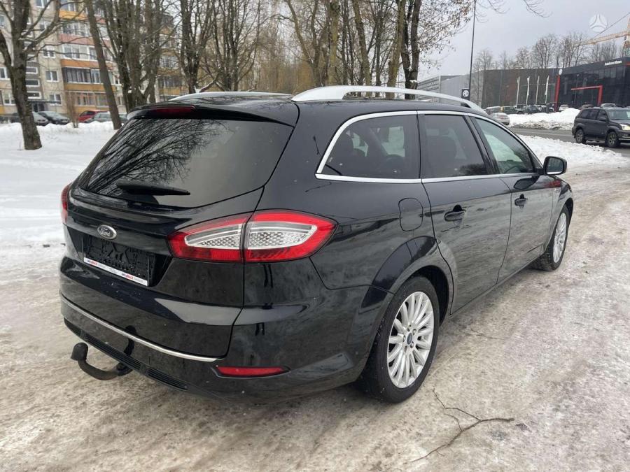 Melns Ford Mondeo 2012 Kauņa, ar dzinēja tilpumu 1.60 L un nobraukumu 247 tūkst. km par 3950 €, foto 12 vietnē AUTOMOTO.COM.LV