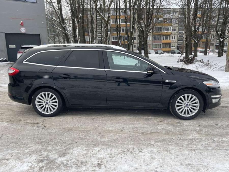 Melns Ford Mondeo 2012 Kauņa, ar dzinēja tilpumu 1.60 L un nobraukumu 247 tūkst. km par 3950 €, foto 15 vietnē AUTOMOTO.COM.LV