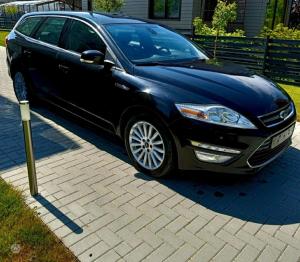 Black Ford Mondeo 2012 in Klaipeda, with an engine capacity of 2.00 L and mileage of 246 thousand km for 2750 €, photo 2 on AUTOMOTO.COM.LV