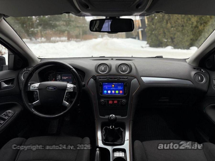 Black Ford Mondeo 2012 in Tartu, with an engine capacity of 2.00 L and mileage of 271 thousand km for 2590 €, photo 7 on AUTOMOTO.COM.LV