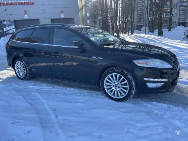 Melns Ford Mondeo 2012 Kauņa, ar dzinēja tilpumu 1.60 L un nobraukumu 200 tūkst. km par 4250 €, foto 7 vietnē AUTOMOTO.COM.LV
