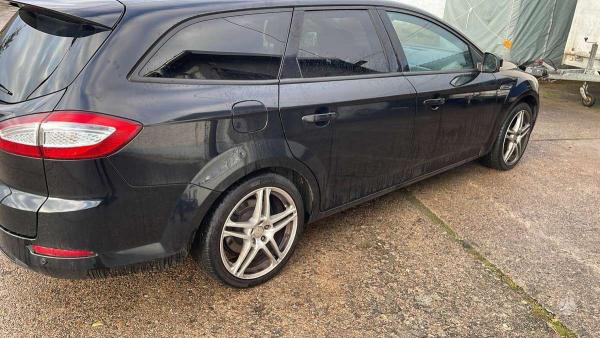 Melns Ford Mondeo 2012 Kauņa, ar dzinēja tilpumu 2.00 L un nobraukumu 268 tūkst. km par 2650 €, foto 4 vietnē AUTOMOTO.COM.LV