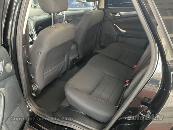 Melns Ford Mondeo 2012 Tallina, ar dzinēja tilpumu 2.00 L un nobraukumu 232 tūkst. km par 5450 €, foto 8 vietnē AUTOMOTO.COM.LV