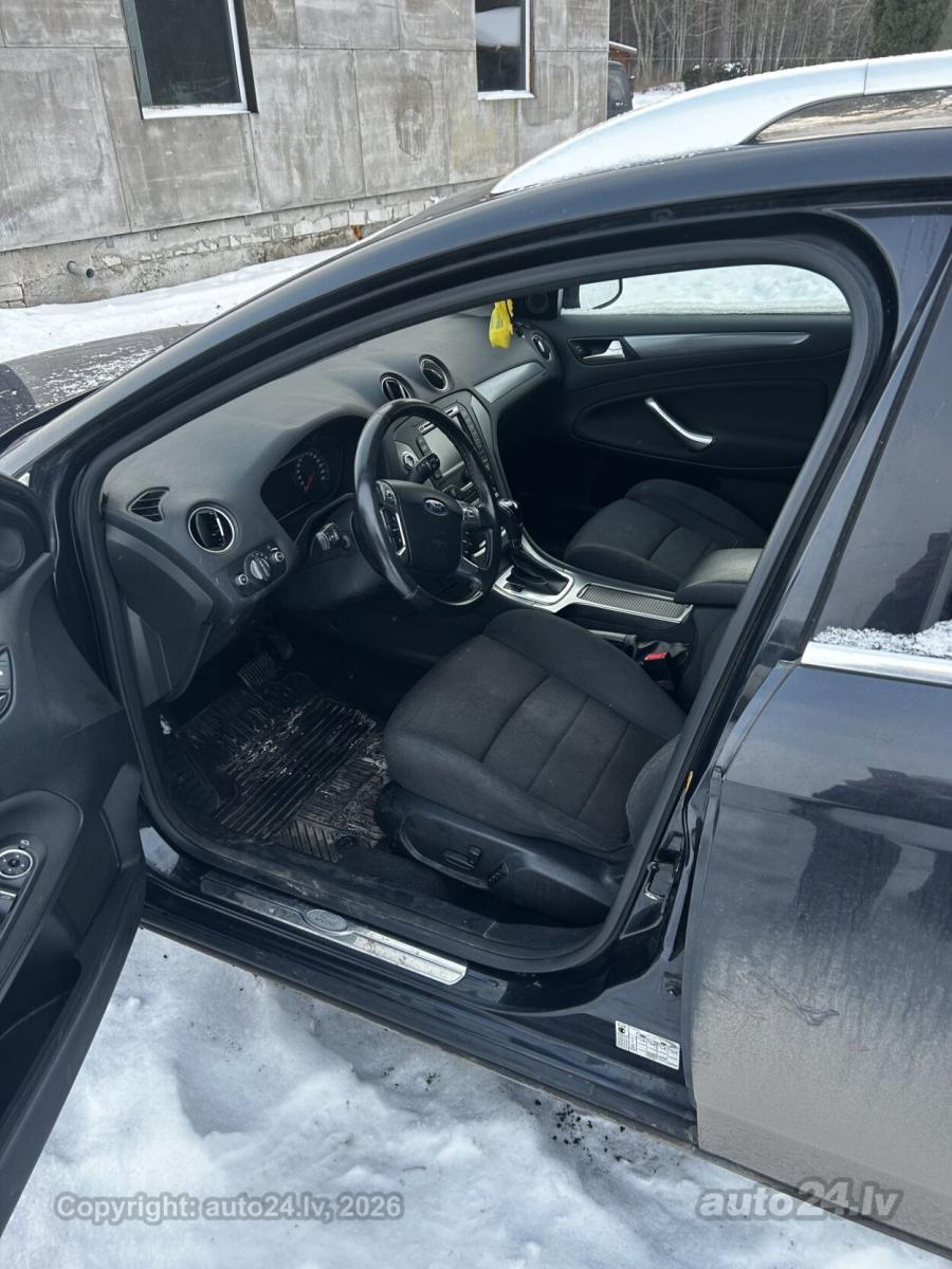 Black Ford Mondeo 2012 in Tallinn, with an engine capacity of 2.00 L and mileage of 406 thousand km for 1300 €, photo 3 on AUTOMOTO.COM.LV