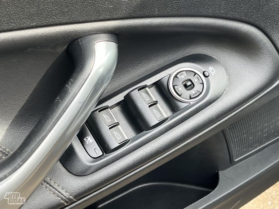 Melns Ford Mondeo 2012 Marijampole, ar dzinēja tilpumu 1.60 L un nobraukumu 187 tūkst. km par 2950 €, foto 12 vietnē AUTOMOTO.COM.LV