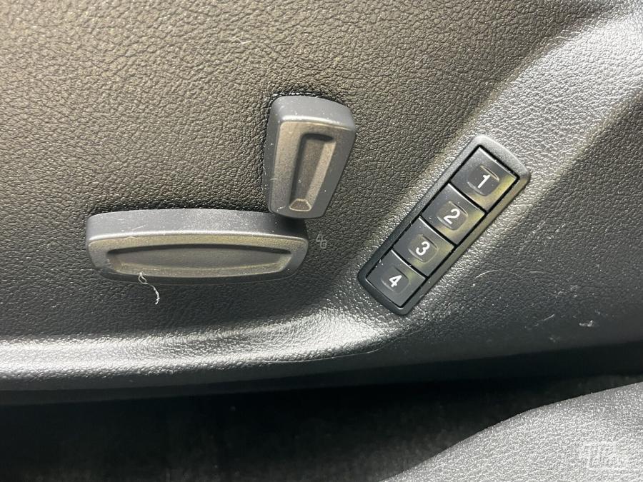Melns Ford Mondeo 2012 Marijampole, ar dzinēja tilpumu 1.60 L un nobraukumu 187 tūkst. km par 2950 €, foto 16 vietnē AUTOMOTO.COM.LV