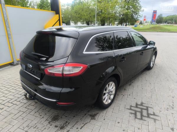 Melns Ford Mondeo 2012 Radviliškis, ar dzinēja tilpumu 2.00 L un nobraukumu 248 tūkst. km par 3950 €, foto 5 vietnē AUTOMOTO.COM.LV