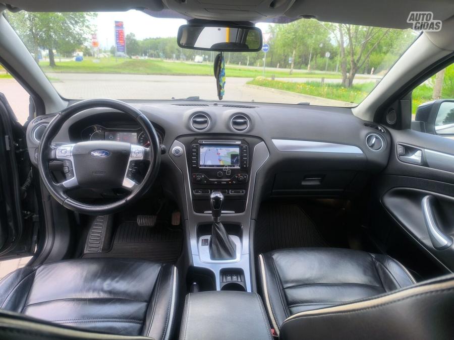 Melns Ford Mondeo 2012 Radviliškis, ar dzinēja tilpumu 2.00 L un nobraukumu 248 tūkst. km par 3950 €, foto 17 vietnē AUTOMOTO.COM.LV