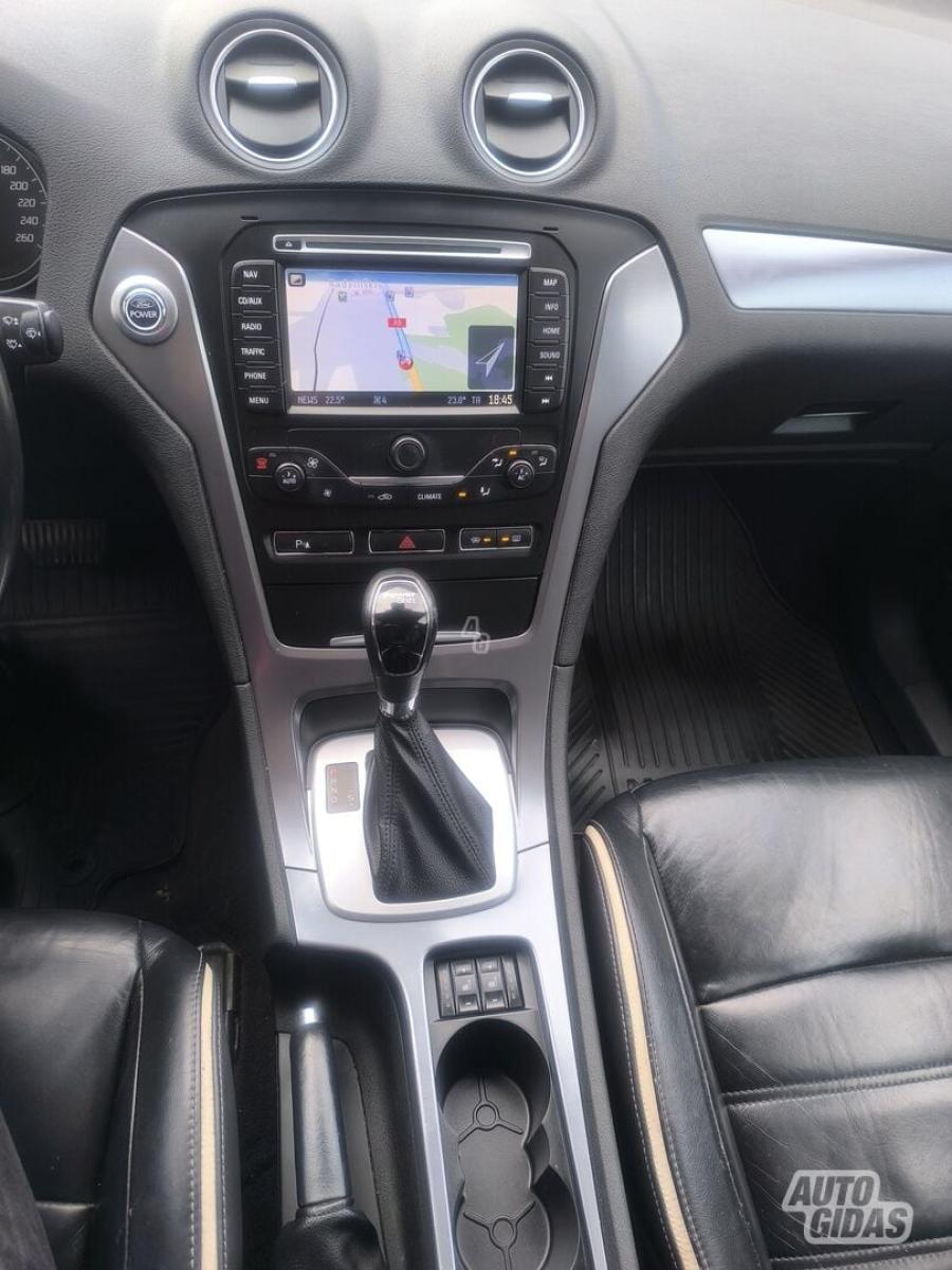 Melns Ford Mondeo 2012 Radviliškis, ar dzinēja tilpumu 2.00 L un nobraukumu 248 tūkst. km par 3950 €, foto 20 vietnē AUTOMOTO.COM.LV