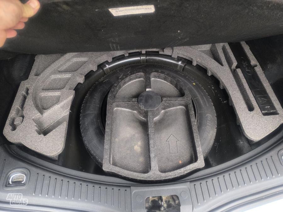 Melns Ford Mondeo 2012 Radviliškis, ar dzinēja tilpumu 2.00 L un nobraukumu 248 tūkst. km par 3950 €, foto 28 vietnē AUTOMOTO.COM.LV