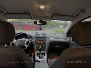 Melns Ford Mondeo 2012 Tallina, ar dzinēja tilpumu 2.00 L un nobraukumu 318 tūkst. km par 2600 €, foto 11 vietnē AUTOMOTO.COM.LV