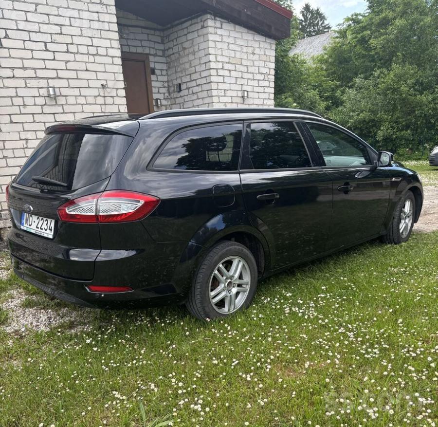 Melns Ford Mondeo 2012 Tukums, ar dzinēja tilpumu 2.00 L un nobraukumu 303 tūkst. km par 3190 €, foto 5 vietnē AUTOMOTO.COM.LV