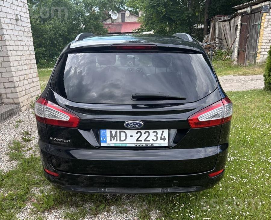 Melns Ford Mondeo 2012 Tukums, ar dzinēja tilpumu 2.00 L un nobraukumu 303 tūkst. km par 3190 €, foto 10 vietnē AUTOMOTO.COM.LV