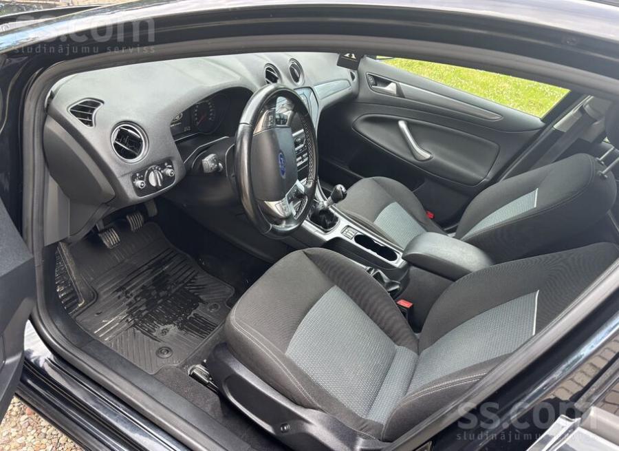Melns Ford Mondeo 2012 Tukums, ar dzinēja tilpumu 2.00 L un nobraukumu 303 tūkst. km par 3190 €, foto 12 vietnē AUTOMOTO.COM.LV