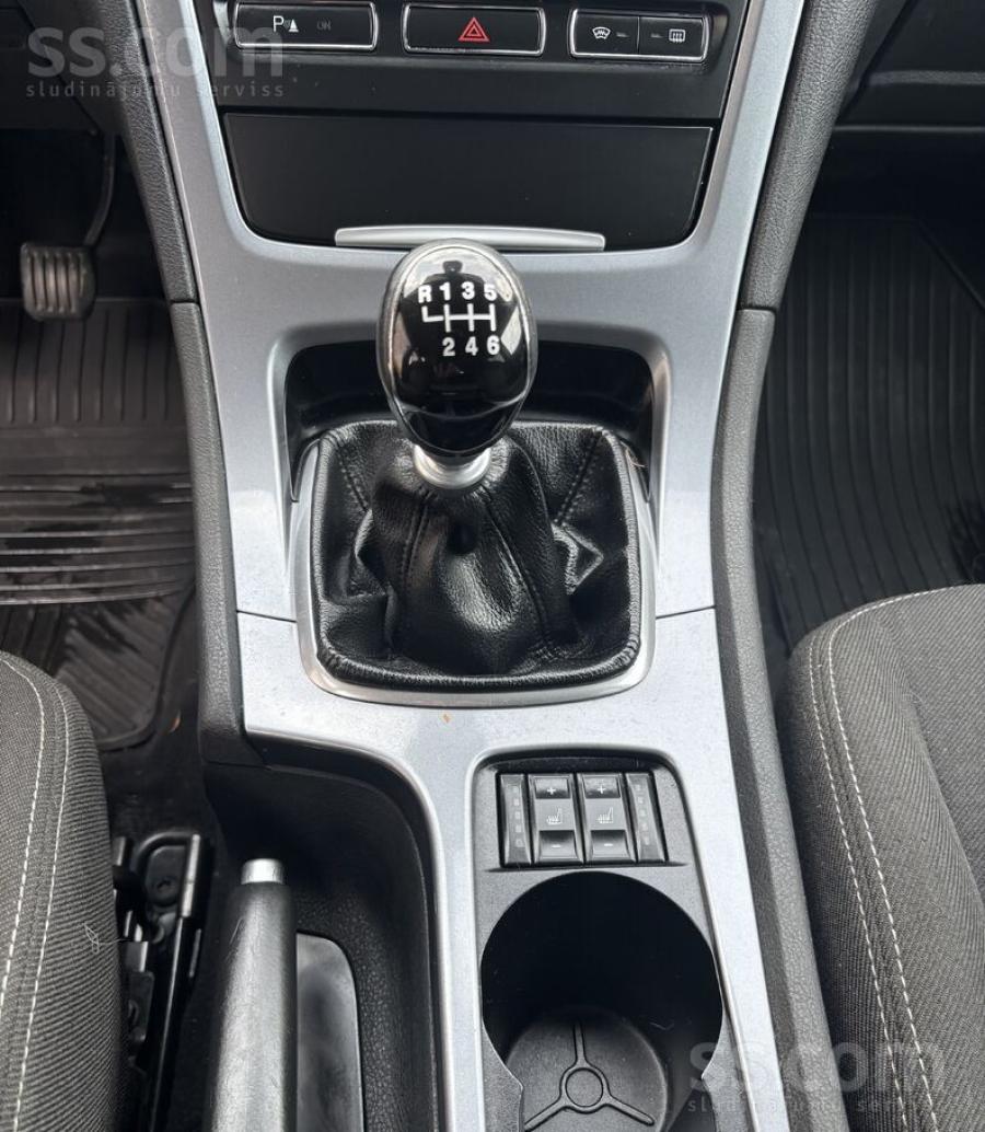 Melns Ford Mondeo 2012 Tukums, ar dzinēja tilpumu 2.00 L un nobraukumu 303 tūkst. km par 3190 €, foto 13 vietnē AUTOMOTO.COM.LV