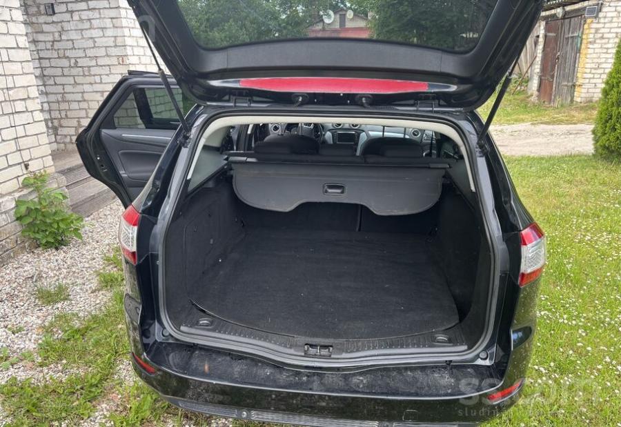 Melns Ford Mondeo 2012 Tukums, ar dzinēja tilpumu 2.00 L un nobraukumu 303 tūkst. km par 3190 €, foto 14 vietnē AUTOMOTO.COM.LV