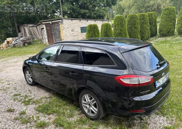 Black Ford Mondeo 2012 in Tukums, with an engine capacity of 2.00 L and mileage of 303 thousand km for 2890 €, photo 6 on AUTOMOTO.COM.LV