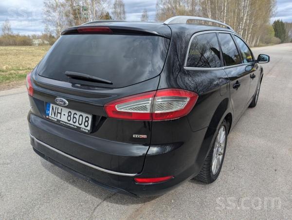 Black Ford Mondeo 2012 in Riga, with an engine capacity of 2.00 L and mileage of 327 thousand km for 3600 €, photo 5 on AUTOMOTO.COM.LV