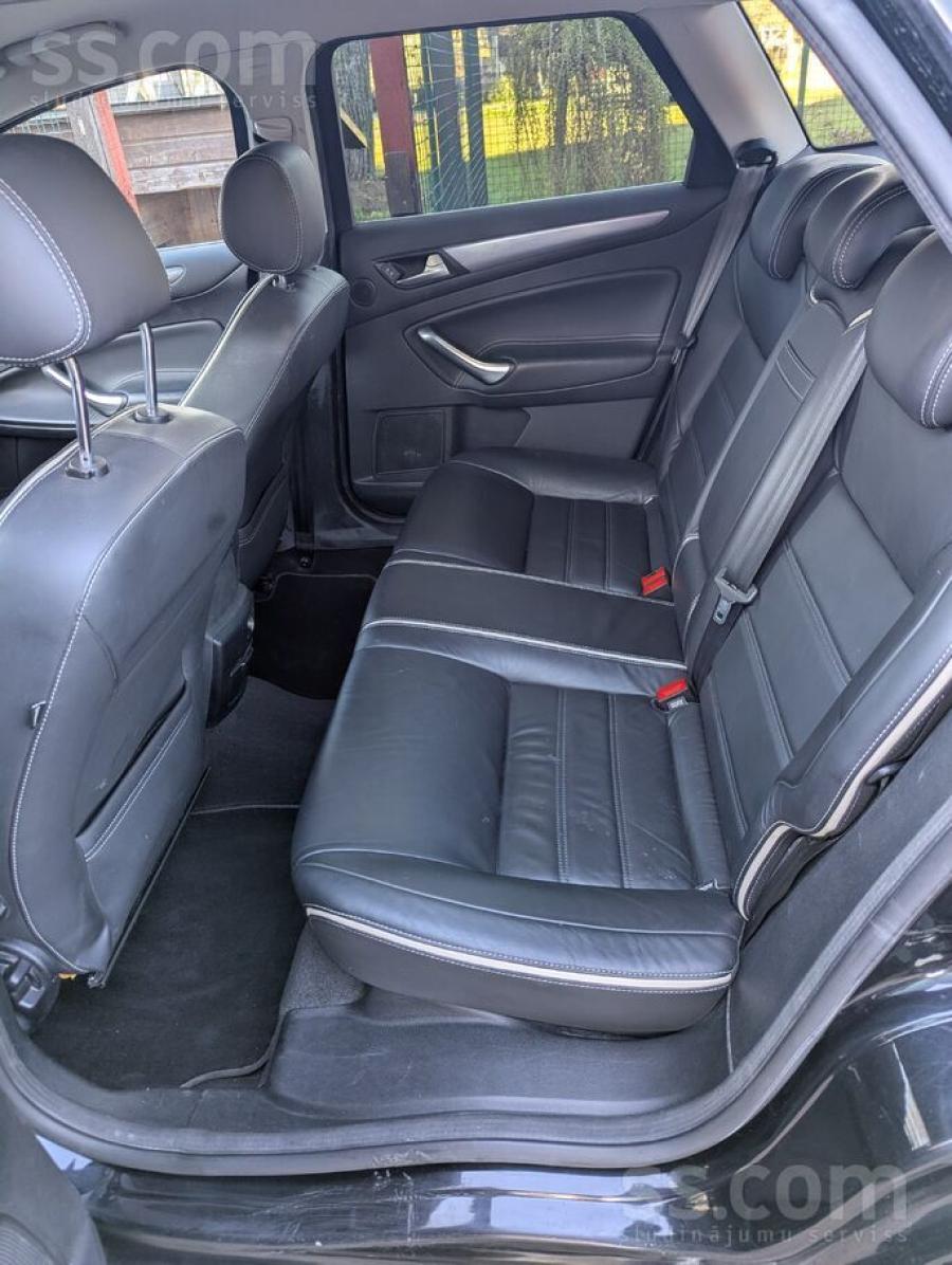 Melns Ford Mondeo 2012 Rīga, ar dzinēja tilpumu 2.00 L un nobraukumu 327 tūkst. km par 3600 €, foto 15 vietnē AUTOMOTO.COM.LV