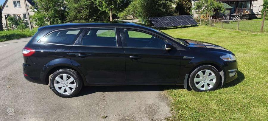 Melns Ford Mondeo 2012 Ukmergė, ar dzinēja tilpumu 2.00 L un nobraukumu 268 tūkst. km par 3400 €, foto 3 vietnē AUTOMOTO.COM.LV