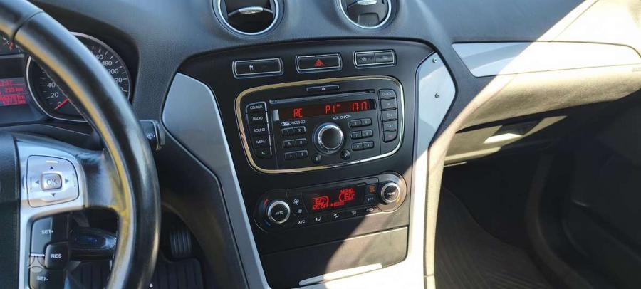 Melns Ford Mondeo 2012 Ukmergė, ar dzinēja tilpumu 2.00 L un nobraukumu 268 tūkst. km par 3400 €, foto 13 vietnē AUTOMOTO.COM.LV