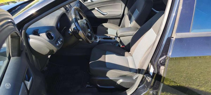 Melns Ford Mondeo 2012 Ukmergė, ar dzinēja tilpumu 2.00 L un nobraukumu 268 tūkst. km par 3400 €, foto 18 vietnē AUTOMOTO.COM.LV