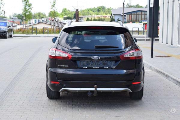 Melns Ford Mondeo 2012 Viļņa, ar dzinēja tilpumu 2.00 L un nobraukumu 291 tūkst. km par 3950 €, foto 5 vietnē AUTOMOTO.COM.LV