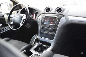 Black Ford Mondeo 2012 in Vilnius, with an engine capacity of 2.00 L and mileage of 291 thousand km for 3950 €, photo 11 on AUTOMOTO.COM.LV