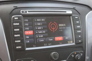 Black Ford Mondeo 2012 in Vilnius, with an engine capacity of 2.00 L and mileage of 291 thousand km for 3950 €, photo 16 on AUTOMOTO.COM.LV