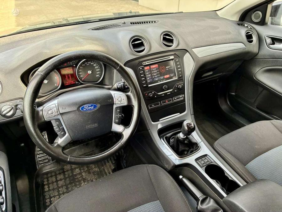 Melns Ford Mondeo 2012 Kauņa, ar dzinēja tilpumu 2.00 L un nobraukumu 316 tūkst. km par 3499 €, foto 12 vietnē AUTOMOTO.COM.LV