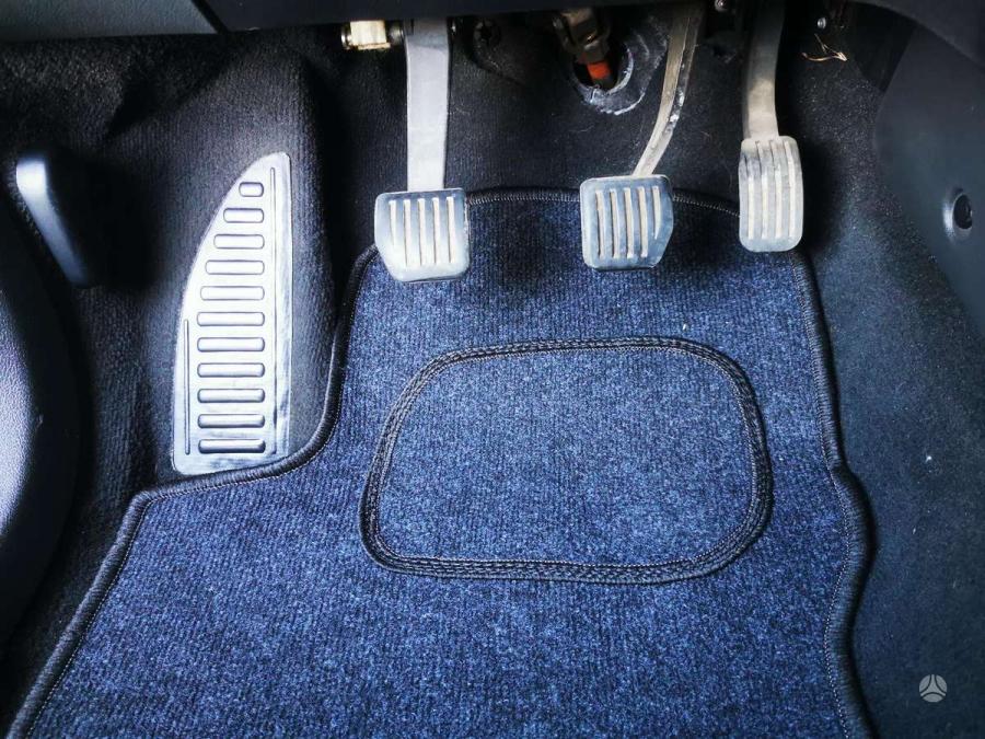 Melns Ford Mondeo 2012 Klaipėda, ar dzinēja tilpumu 2.00 L un nobraukumu 198 tūkst. km par 3750 €, foto 27 vietnē AUTOMOTO.COM.LV