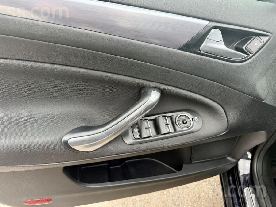Melns Ford Mondeo 2012 Rīga, ar dzinēja tilpumu 2.00 L un nobraukumu 0 tūkst. km par 4650 €, foto 11 vietnē AUTOMOTO.COM.LV
