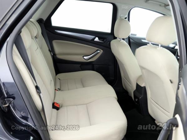 Black Ford Mondeo 2012 in Tallinn, with an engine capacity of 2.00 L and mileage of 275 thousand km for 1999 €, photo 7 on AUTOMOTO.COM.LV