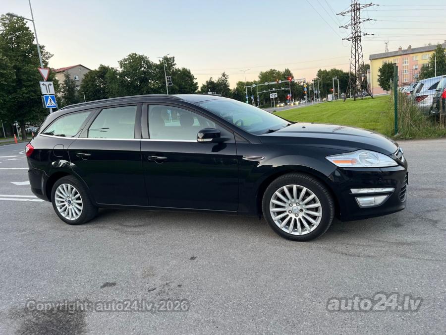 Melns Ford Mondeo 2012 Narva, ar dzinēja tilpumu 2.00 L un nobraukumu 315 tūkst. km par 2999 €, foto 14 vietnē AUTOMOTO.COM.LV
