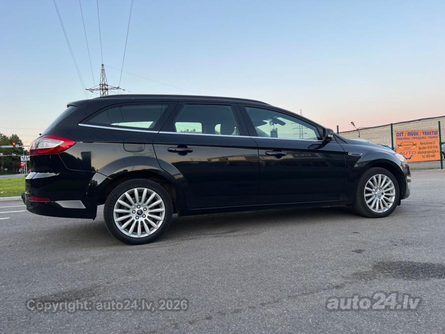 Melns Ford Mondeo 2012 Narva, ar dzinēja tilpumu 2.00 L un nobraukumu 315 tūkst. km par 2999 €, foto 15 vietnē AUTOMOTO.COM.LV