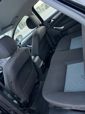 Melns Ford Mondeo 2012 Narva, ar dzinēja tilpumu 2.00 L un nobraukumu 315 tūkst. km par 2999 €, foto 20 vietnē AUTOMOTO.COM.LV
