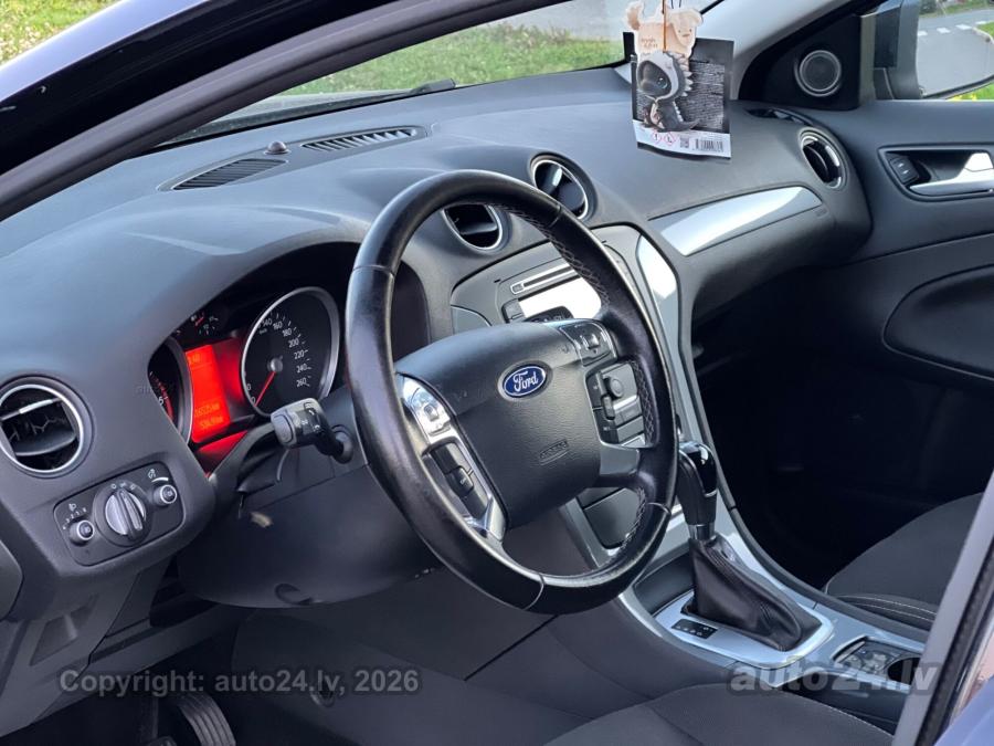 Melns Ford Mondeo 2012 Narva, ar dzinēja tilpumu 2.00 L un nobraukumu 315 tūkst. km par 2999 €, foto 21 vietnē AUTOMOTO.COM.LV