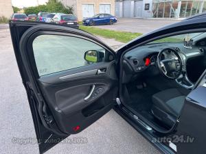 Melns Ford Mondeo 2012 Narva, ar dzinēja tilpumu 2.00 L un nobraukumu 315 tūkst. km par 2999 €, foto 24 vietnē AUTOMOTO.COM.LV