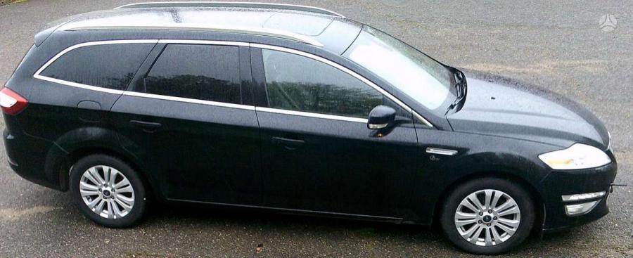 Black Ford Mondeo 2012 in Rokiskis, with an engine capacity of 2.00 L and mileage of 213 thousand km for 1400 €, photo 4 on AUTOMOTO.COM.LV