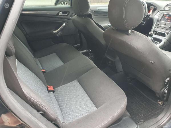 Melns Ford Mondeo 2012 Kauņa, ar dzinēja tilpumu 2.00 L un nobraukumu 360 tūkst. km par 2950 €, foto 9 vietnē AUTOMOTO.COM.LV