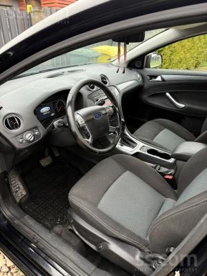 Black Ford Mondeo 2012 in Riga, with an engine capacity of 2.00 L and mileage of 470 thousand km for 3500 €, photo 4 on AUTOMOTO.COM.LV