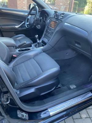 Black Ford Mondeo 2012 in Klaipeda, with an engine capacity of 2.00 L and mileage of 340 thousand km for 3650 €, photo 14 on AUTOMOTO.COM.LV
