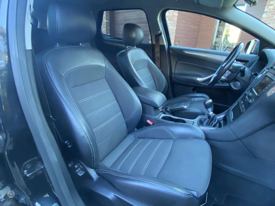 Black Ford Mondeo 2012 in Klaipeda, with an engine capacity of 2.00 L and mileage of 340 thousand km for 3650 €, photo 15 on AUTOMOTO.COM.LV