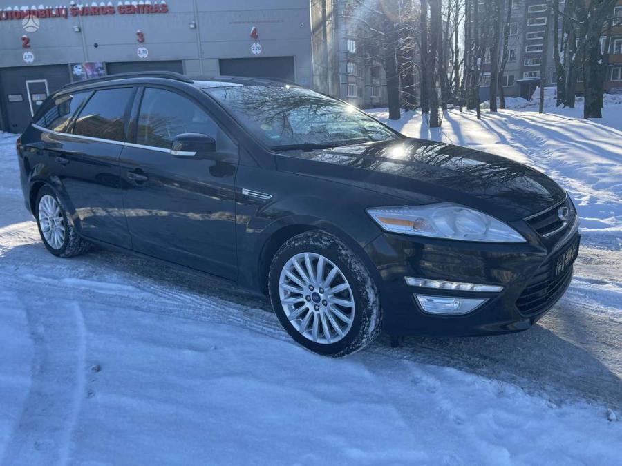 Black Ford Mondeo 2013 in Kaunas, with an engine capacity of 1.60 L and mileage of 200 thousand km for 4250 €, photo 6 on AUTOMOTO.COM.LV