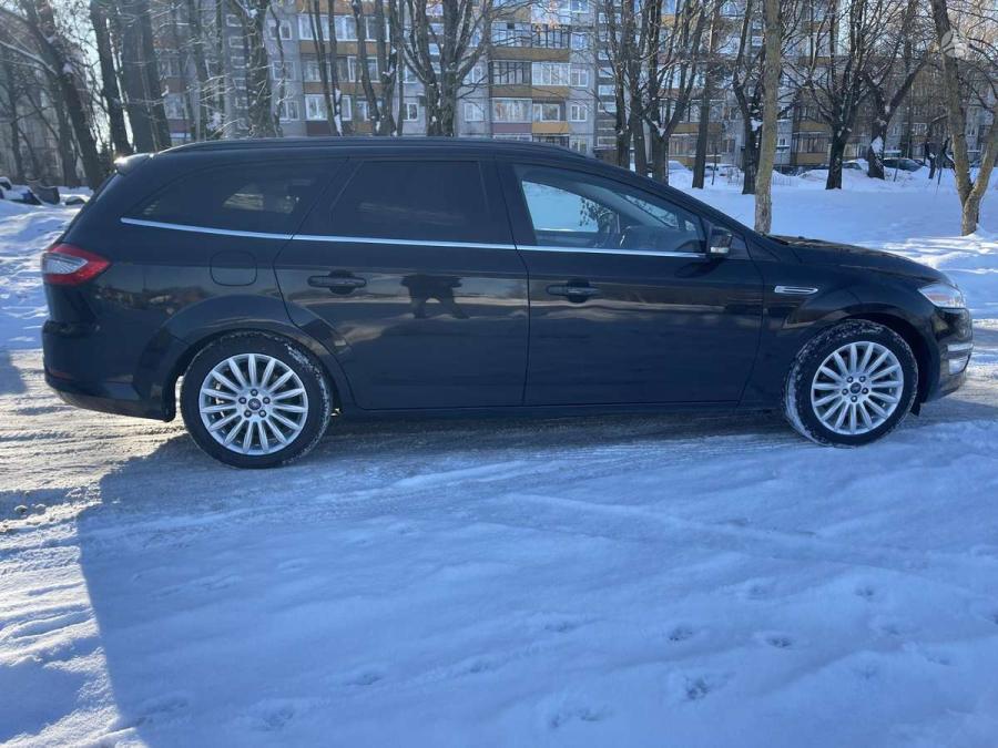 Black Ford Mondeo 2013 in Kaunas, with an engine capacity of 1.60 L and mileage of 200 thousand km for 4250 €, photo 8 on AUTOMOTO.COM.LV