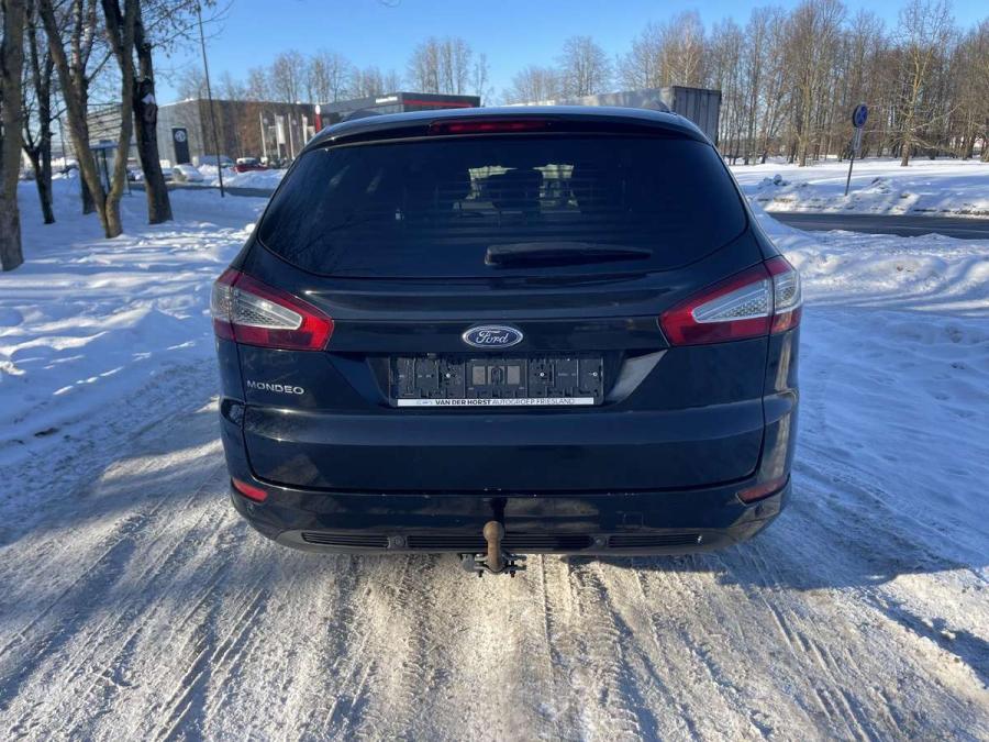Black Ford Mondeo 2013 in Kaunas, with an engine capacity of 1.60 L and mileage of 200 thousand km for 4250 €, photo 12 on AUTOMOTO.COM.LV